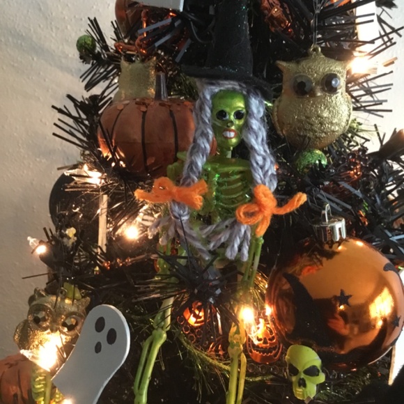 Hand Crafted | Holiday | New Halloween Skeleton Tree Hand Crafted 26 ...